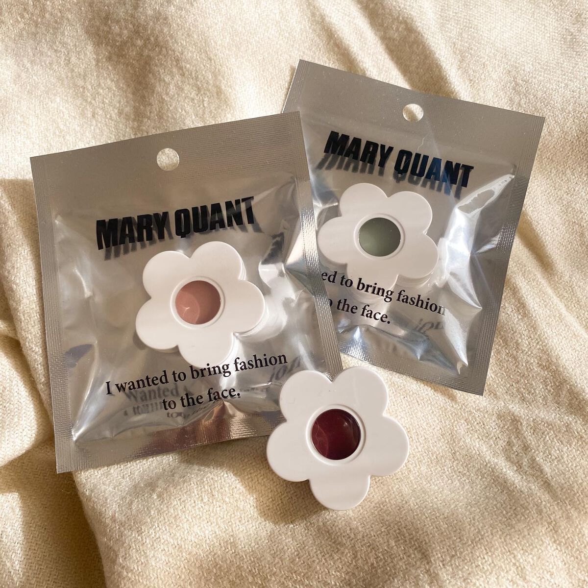 【限定ジェル・クリームチーク】マルチ メイクアップ カラー |mary Quantの口コミ マリー・クワント展を記念したコレクションの1つ
