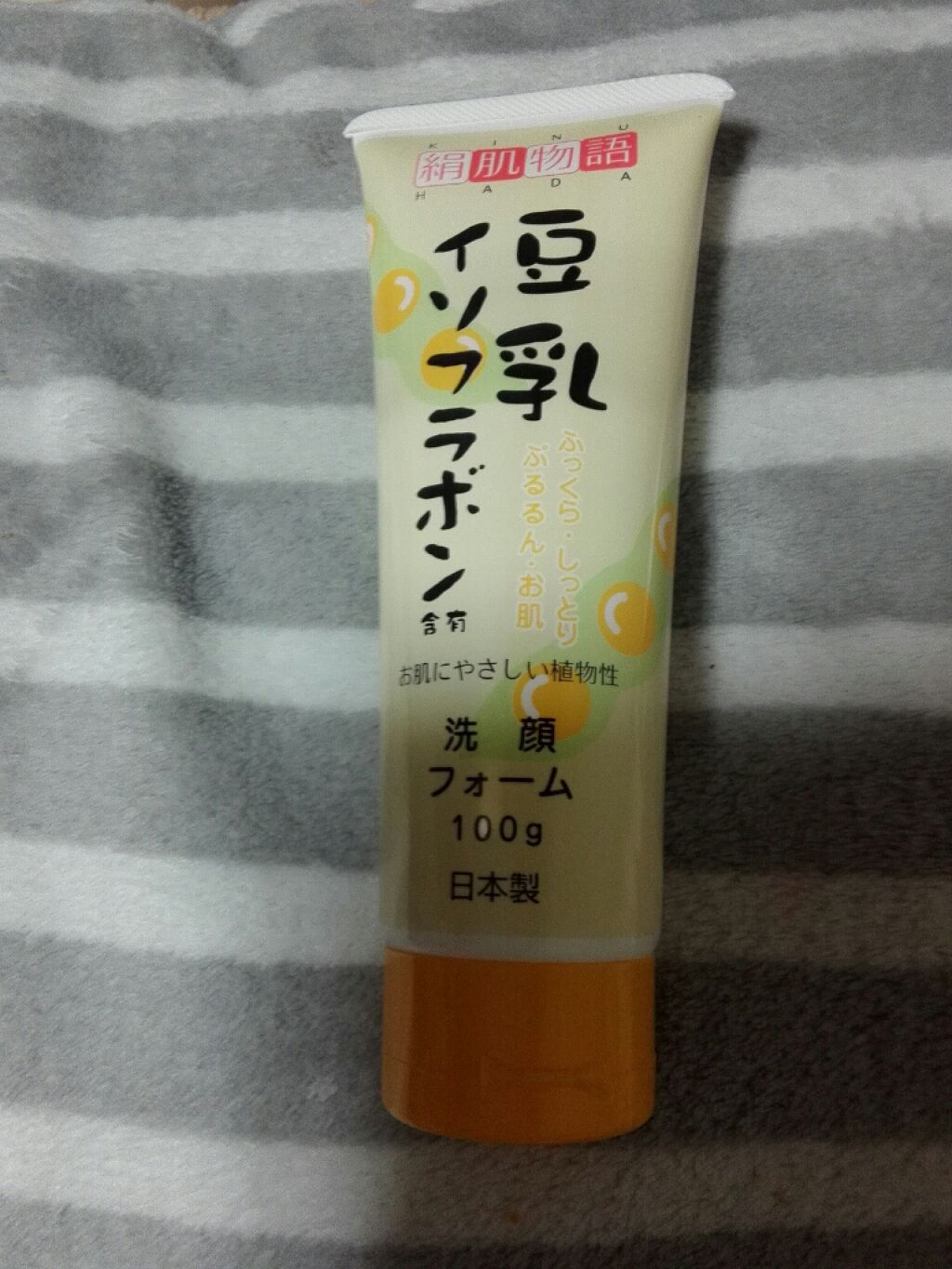 豆乳イソフラボン含有洗顔フォーム(絹肌物語 洗顔料t)|絹肌物語の口コミ またしても六花です🎵 今回は絹肌物語の豆乳イソフラボン洗顔