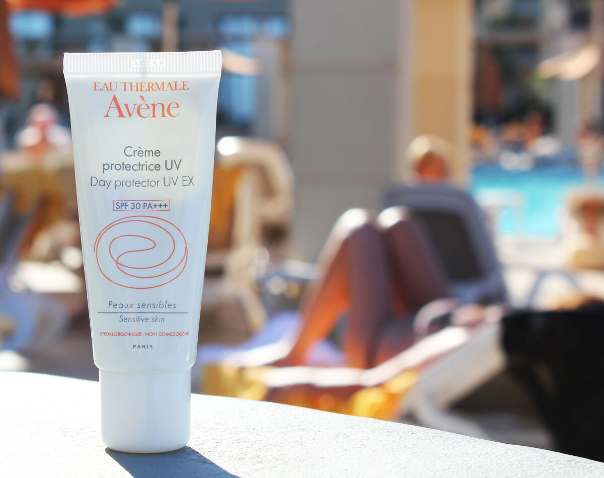 さらっとまとえるUVカット美肌美容液「デイプロテクター UV EX」プレゼント！ | LIPS