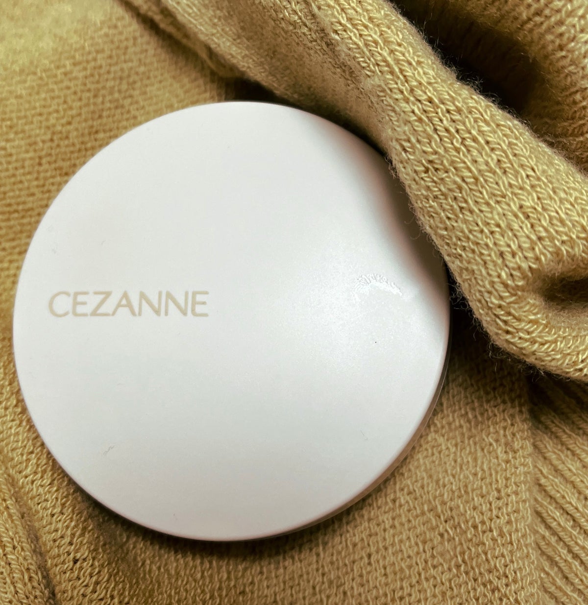 クッションファンデーション|cezanneの口コミ Cezanne クッションファンデーション 10 明るいオークル系 By 織田