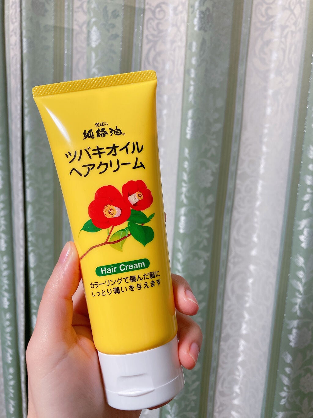 ツバキオイルヘアクリーム|黒ばら純椿油の口コミ ドラッグストアの定番品!🌺 お店によるけど500円ほどで買えるかと By 倉鹿るる🦌