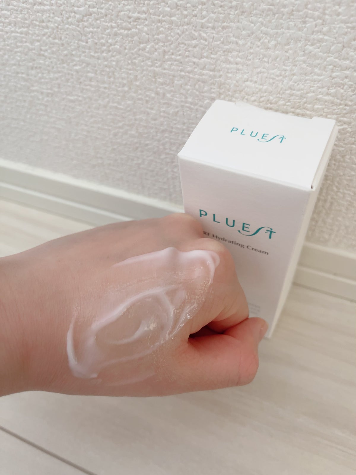 Rf ハイドレーティングクリーム|pluestの口コミ プラエスト様の保湿クリーム。 夏場の紫外線、エアコンによる乾燥がひどく購入しました