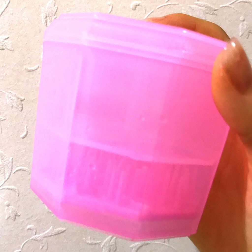メイクブラシクリーナー|daisoの口コミ 超優秀!100均で買えるおすすめ化粧小物!『メイクブラシクリーナー』ダイソー By いちご