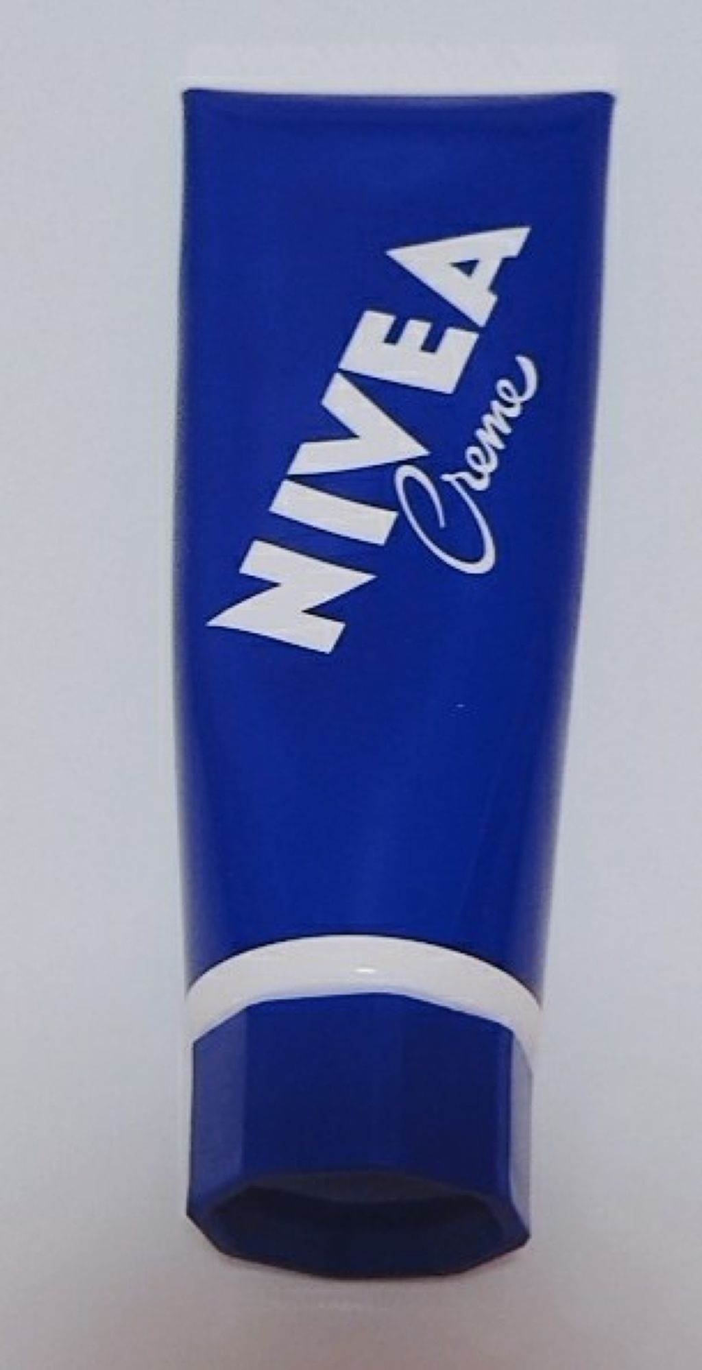 ニベアクリーム|ニベアの使い方を徹底解説 【niveaクリーム】 昔から多くの人に ️愛され ️使っている方も多いと思いますが By