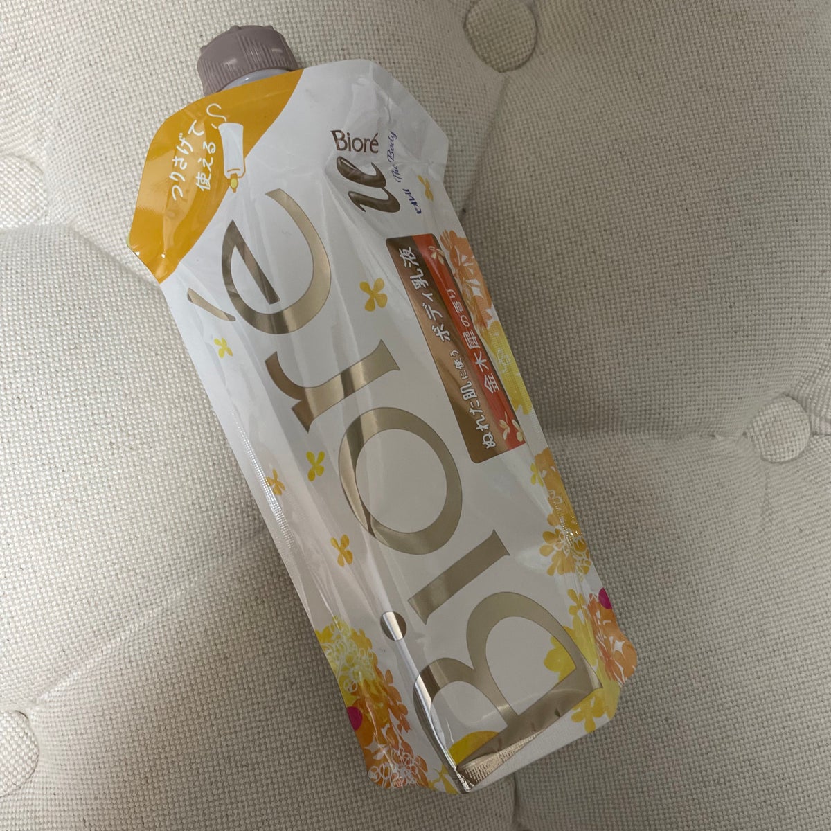 【限定ボディミルク】ザ ボディ ぬれた肌に使うボディ乳液 金木犀の香り|ビオレuの口コミ 大人気のビオレu 金木犀の香りです。 By お