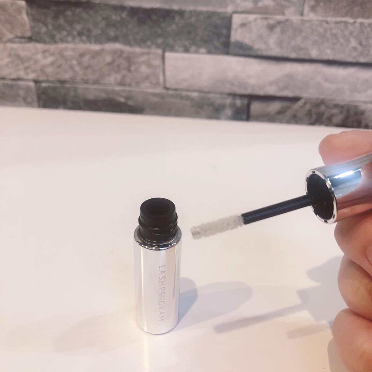 ラッシュプログラム |isehan Labの効果に関する口コミ 今までいくつも、まつ毛美容液を使ったことがありますが、2本で1セット