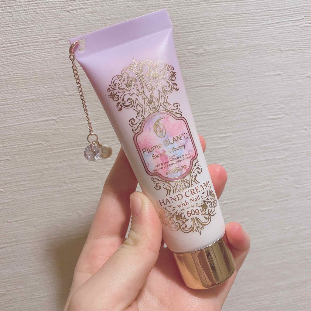 フレグランスuvカットハンドクリーム|sakura Blan℃の口コミ「こんばんは´꒳` この季節に欠かせないハンドクリーム