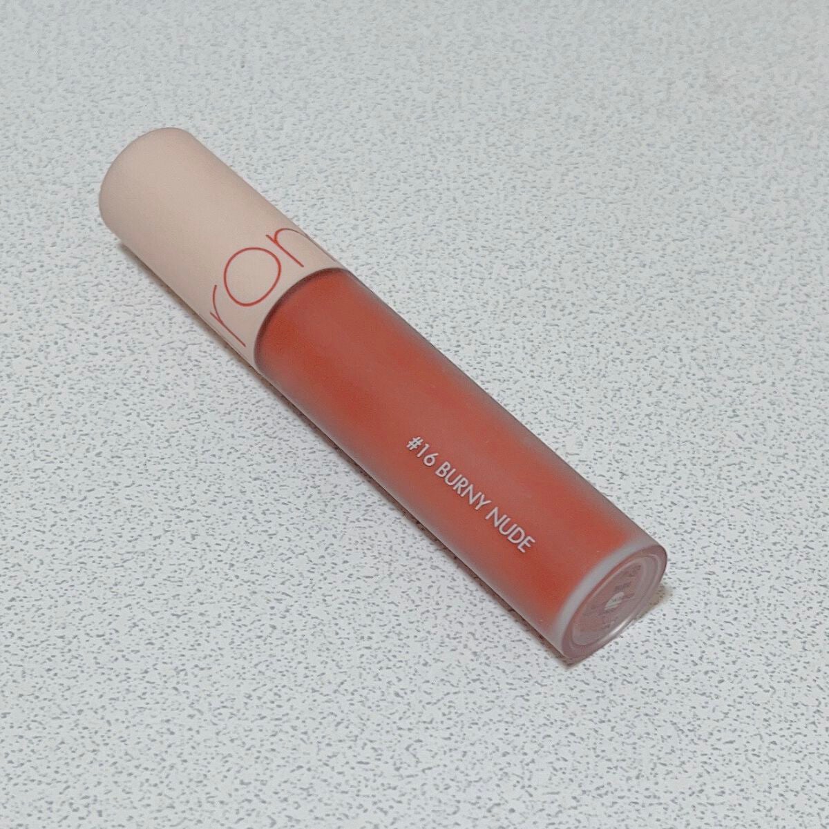 ゼロベルベットティント 16 Burny Nude|romandndの口コミ「明るめオレンジ夏リップ💄 【romandnd ゼロベルベットティント