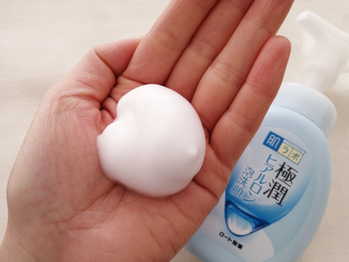 極潤 ヒアルロン泡洗顔|肌ラボの使い方を徹底解説 リニューアル発売された肌ラボ 極潤 ヒアルロン泡洗顔を使っています。 By A Y