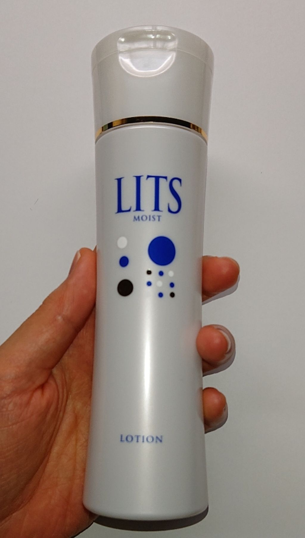 モイスト ローション|リッツの口コミ とろみのあるテクスチャで、保湿もそこそこしてくれます。 By 幽鬼丸混合肌 Lips