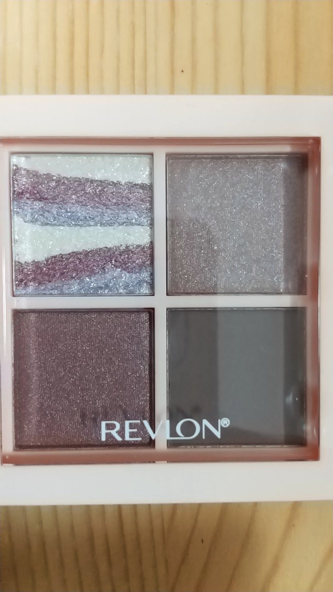 【新色レビュー】ダズル アイシャドウ クアッド|revlonの口コミ Revlon ダズル アイシャドウ クアッド 005 ダスティ