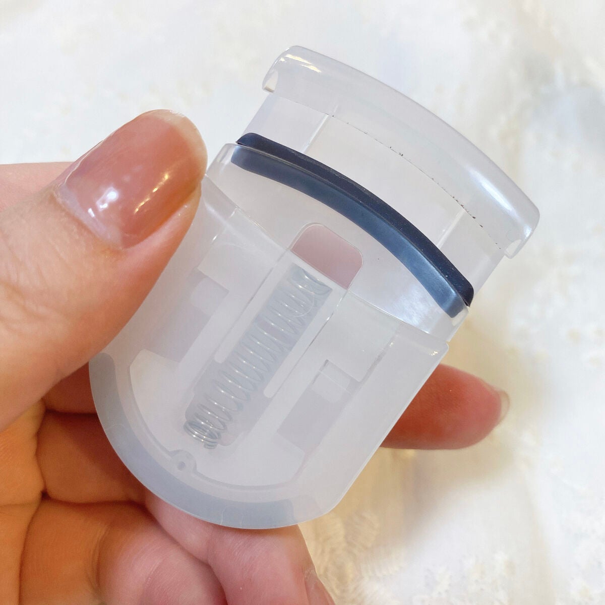 携帯用アイラッシュカーラー|無印良品の辛口レビュー ♡無印の携帯用ビューラー♡ 朝ビューラー By Misachi 30代後半 Lips