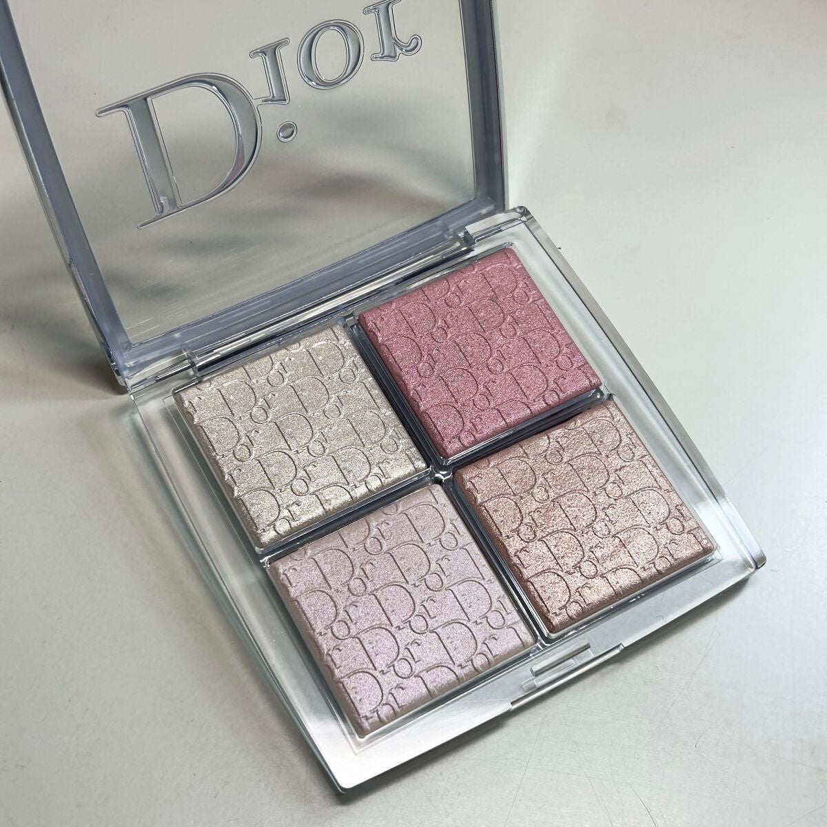 ディオール バックステージ フェイス グロウ パレット|diorの口コミ Dior Backstage Grow Face Pallet