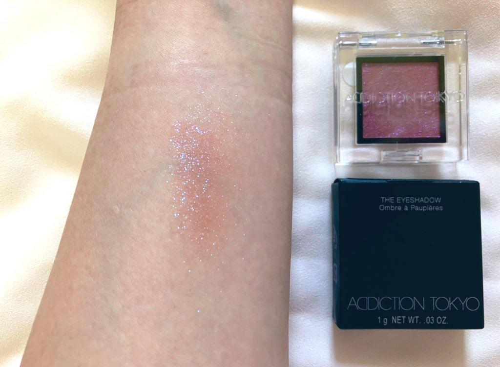 ︎𝒉𝒊𝒌𝒂𝒓𝒊 ︎ On Lips 「アディクション ザアイシャドウプリズム 005pr Just Ted 」 Lips
