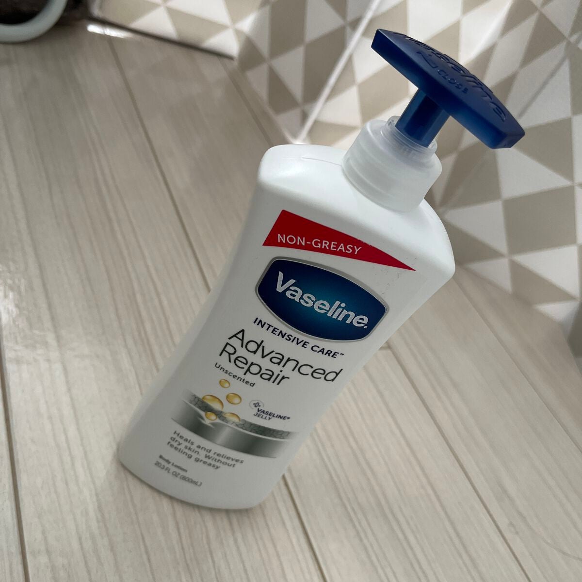 ヴァセリン アドバンスドリペア ボディローション 無香料|ヴァセリンの口コミ ヴァセリンアドバンスドリペア ボディローション By たに