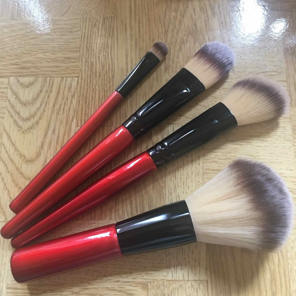Daisoのメイクブラシ 春姫 ファンデーションブラシ他、3商品を使った口コミ ダイソーのブラシは4種類持っています🍀 By ゆめ