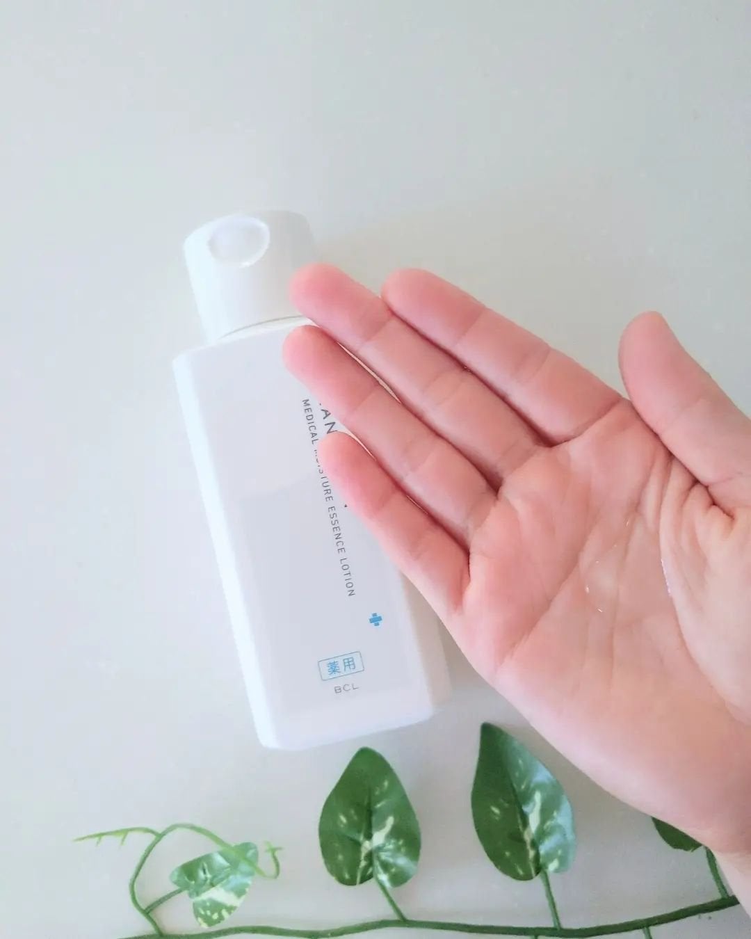 乾燥さん薬用しっとり化粧液【医薬部外品】|乾燥さんの口コミ 乾燥肌におすすめの化粧水!乾燥さん 薬用しっとり化粧液<化粧水>【医薬部外