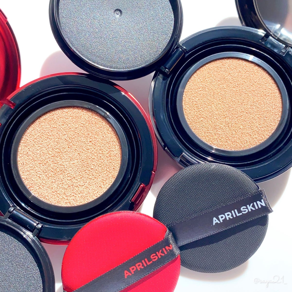 Aprilskinのクッションファンデーション ハイパーカバーフィットクッション グラファイト他、1商品を使った口コミ 皮脂テカリを抑え
