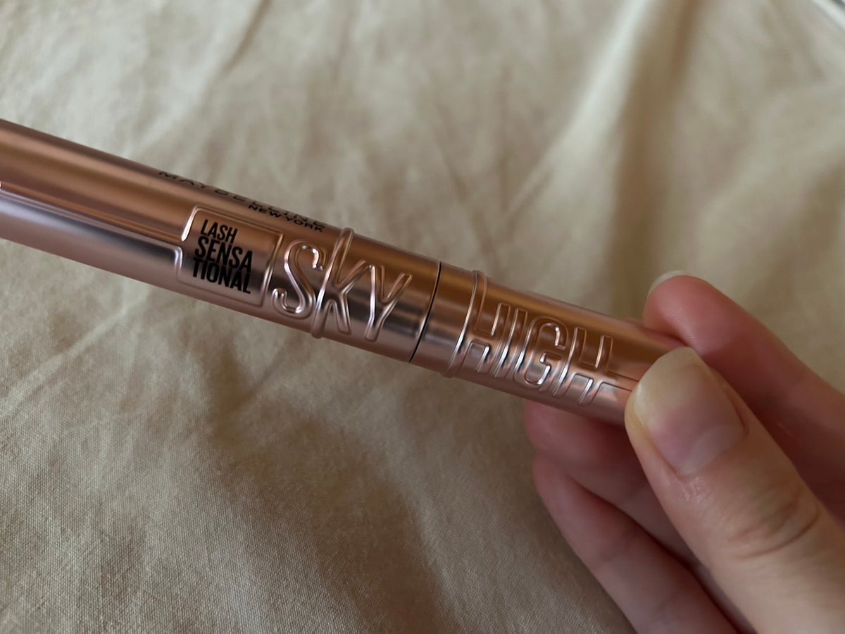 スカイハイ|maybelline New Yorkの口コミ コームタイプのブラシでしたが、めっちゃ塗りやすいです。 By Yadon Lips