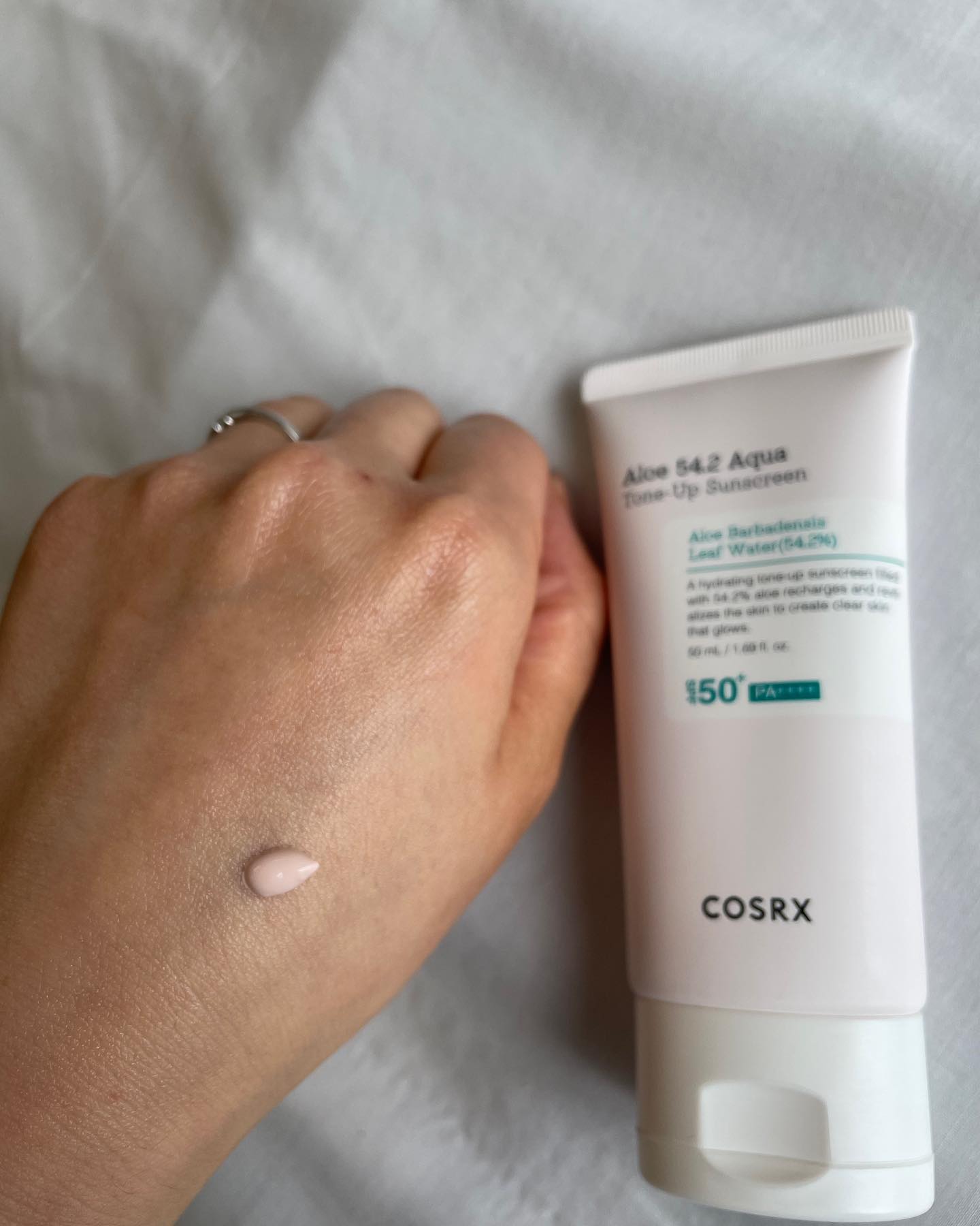 【2024年春新作日焼け止め・UVケア】アロエ54.2アクアトーンアップUVクリーム SPF50+ PA++++｜COSRXの使い方を徹底解説 - ＊ ️ 春の紫外線対策はこれ！ピュア肌の ...