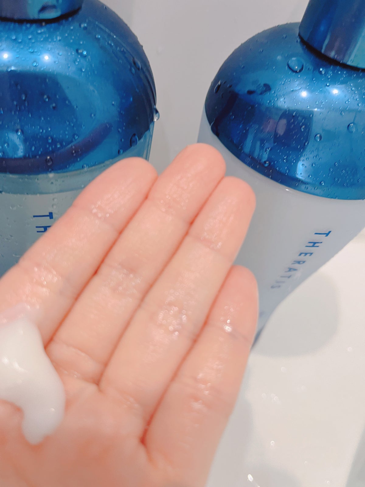 ムーンライト スリーク シャンプーヘアトリートメント|theratisの口コミ 商品特徴 ・90%以上が美容成分 By ここな混合