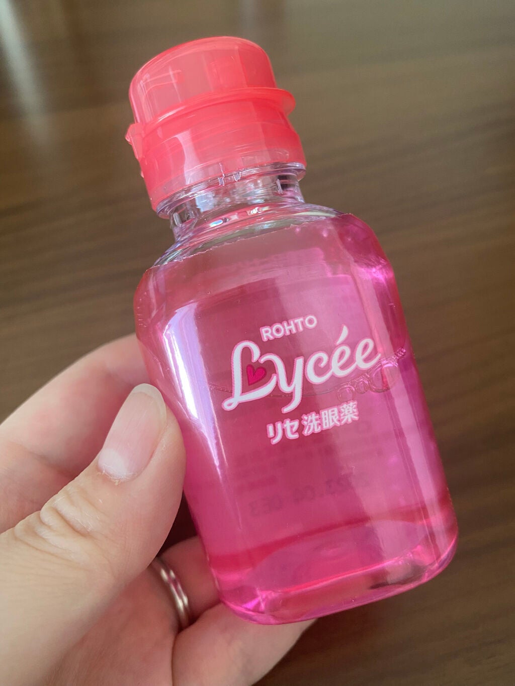 ロートリセ洗眼薬(医薬品)|ロート製薬の使い方を徹底解説 ラメやマスカラが目の中に残ってる!?” By すずき敏感肌30代前半