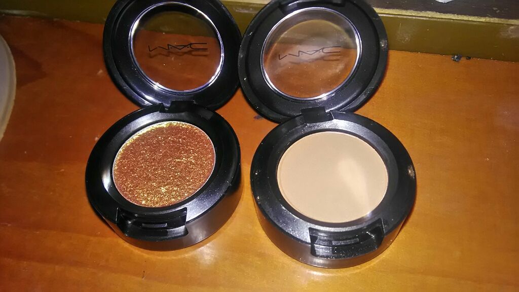 M・a・cのパウダーアイシャドウ スモール アイシャドウ&ダズルシャドウを使った口コミ Mac ダズルシャドウ アイライク 2 ウォッチ