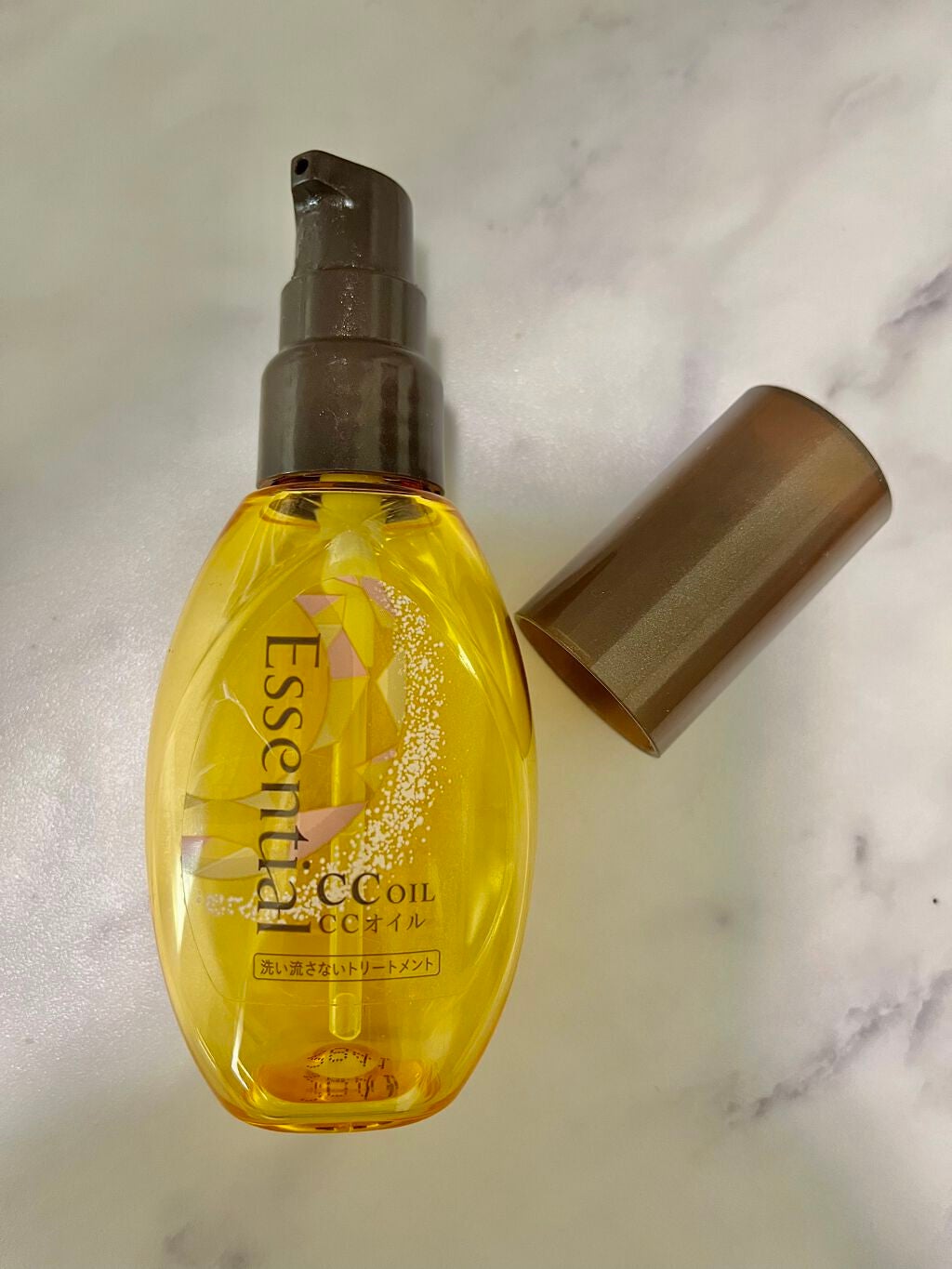 Ccオイル|エッセンシャルの口コミ「エッセンシャルccオイル 60ml 836円 1mlあたり14円 」 By リリ混合肌30代