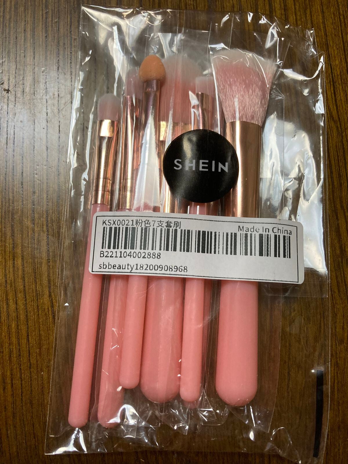 メイクブラシセット|sheinの口コミ「sheinでメイクブラシセットがなんと195円 かわいいピンクで、使いやすい! 🎨 」 By