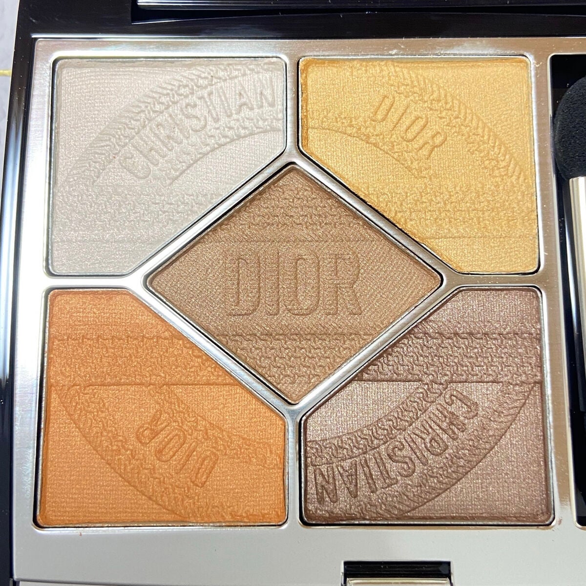【旧】サンク クルール クチュール|diorの口コミ イエベ春におすすめのアイシャドウパレット!【使った商品】dior 5couleurs