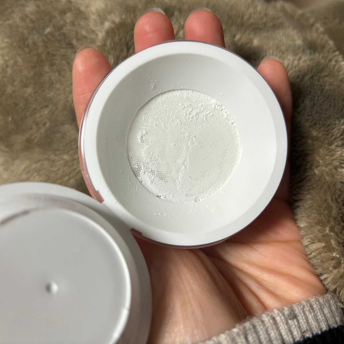 トランスルーセントセットフィニッシングパウダー|tfitの効果に関する口コミ 乾燥肌におすすめのルースパウダー!今回はtfit「トレン