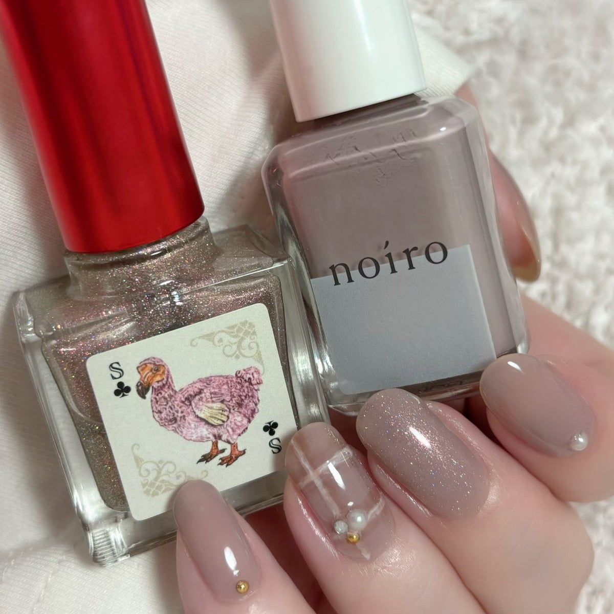 ネイルホリック・noiro・ Nail Sネイルエス ・vartのマニキュアを使った口コミ 秋色チェックネイル 人差し指、小指 By