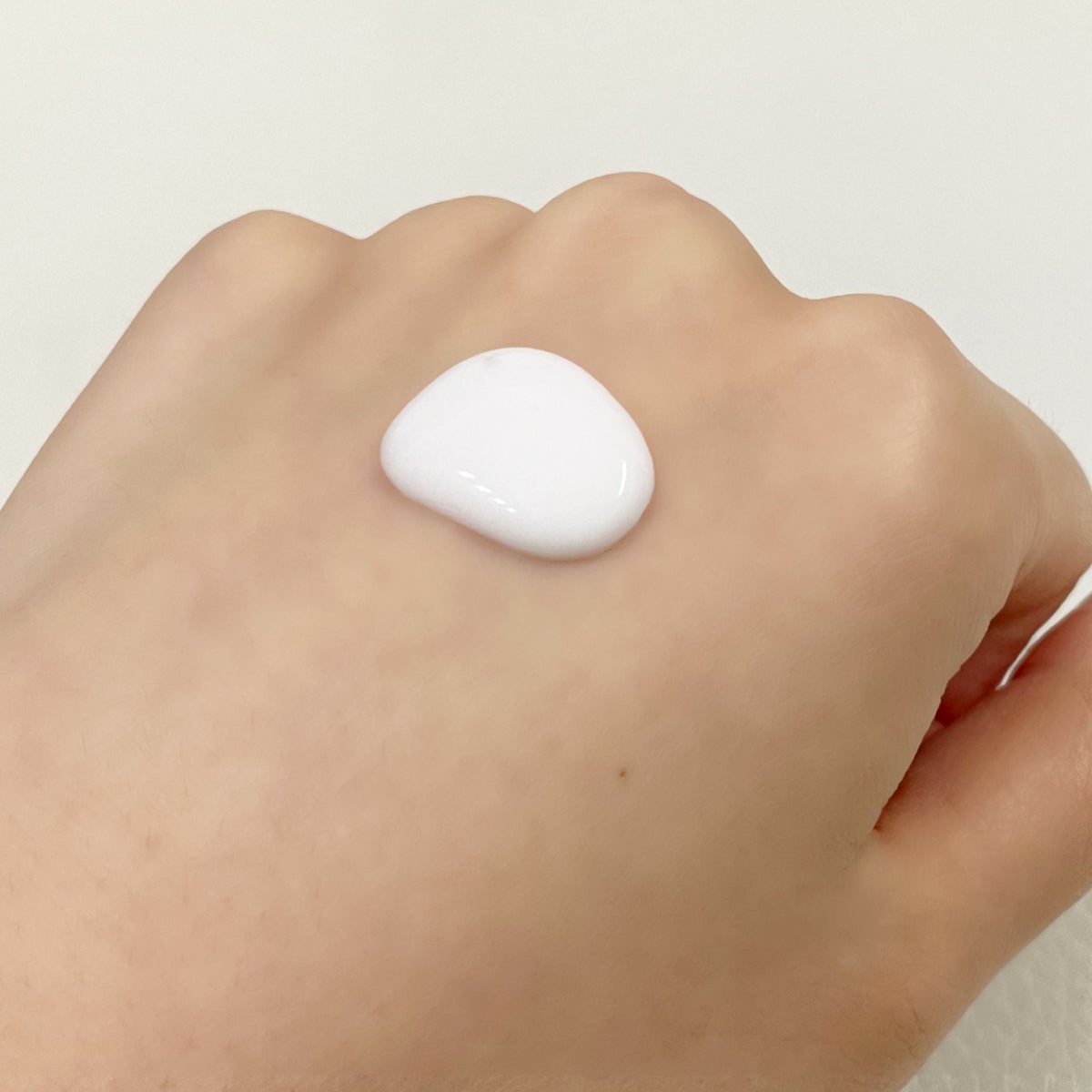 白潤プレミアム 薬用浸透美白乳液|肌ラボの口コミ 使い切り!リピート ベタベタせず伸びが By 隣の山芋 Lips