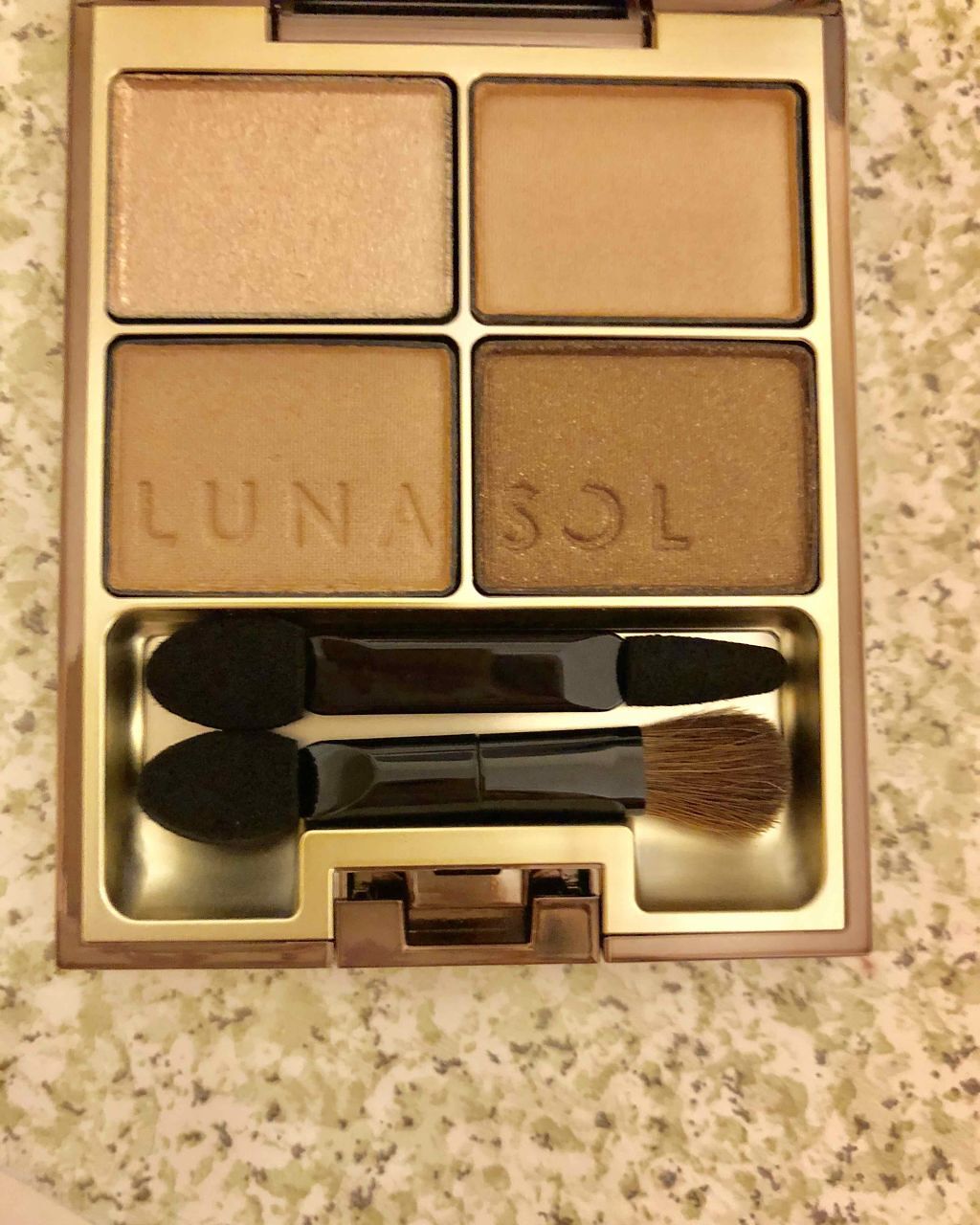 スキンモデリングアイズ|lunasolの口コミ 早速今日は昨日購入したルナソルのアイシャドウを試して見ました💖💖 By May混合肌