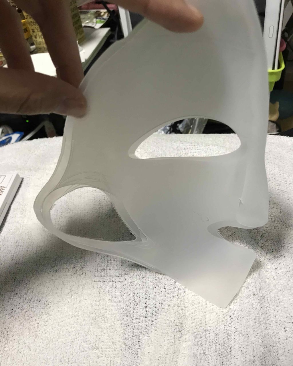 シリコーン潤マスク 3d|daisoの口コミ「超優秀!100均で買えるおすすめスキンケアグッズ!購入してしまいました(笑) マスクが剥がれる
