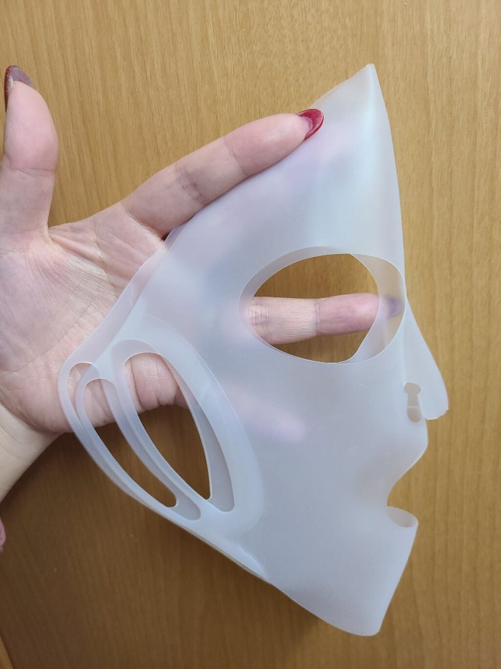 シリコーン潤マスク 3d|daisoの口コミ 超優秀!100均で買えるおすすめスキンケアグッズ!パックには必須‼️ フェイスマスクをつける