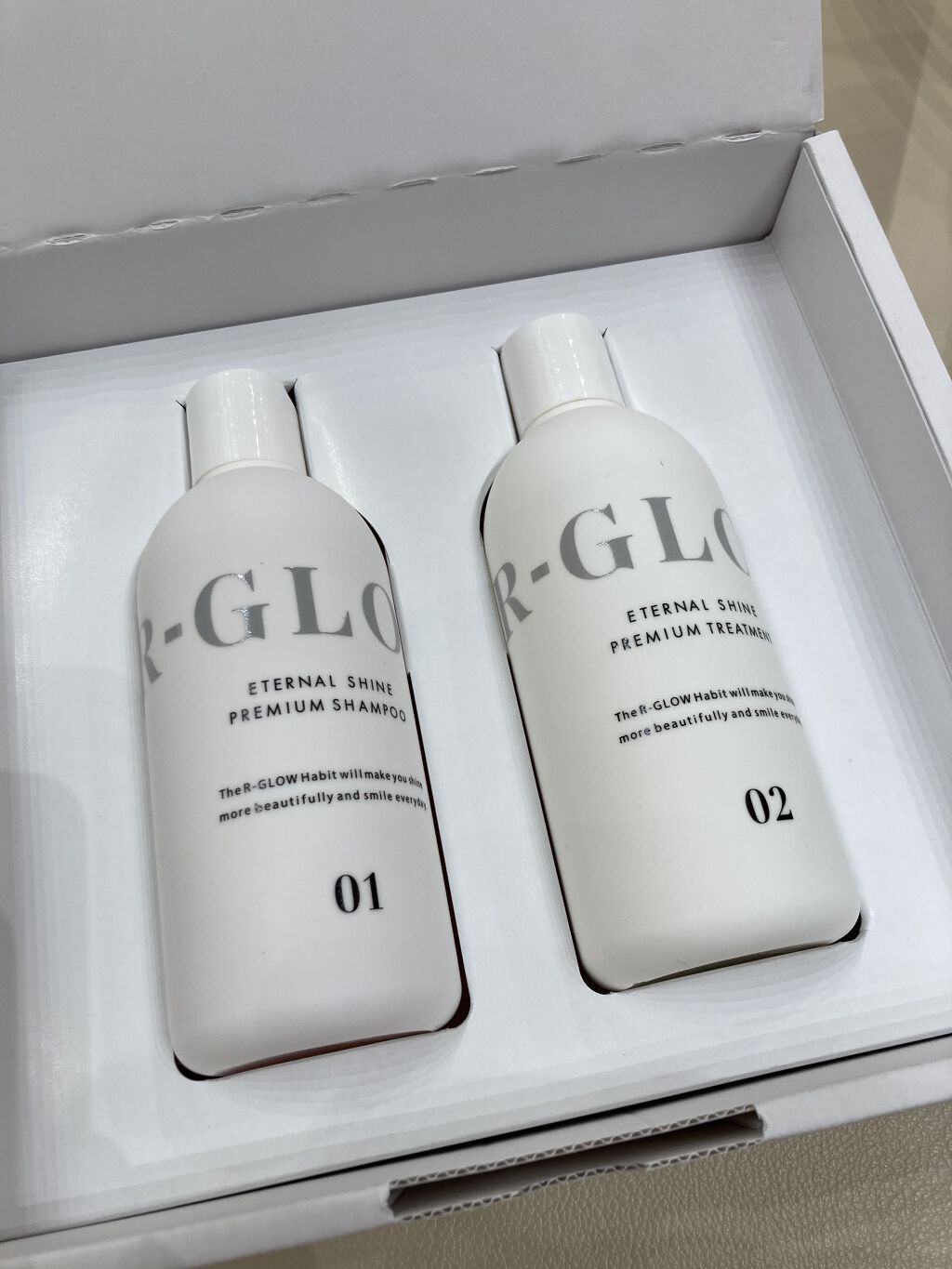 R-GLOWシャンプー｜R-GLOWの効果に関する口コミ - R-GLOW シャンプー&トリートメント by happycosme(乾燥肌 ...