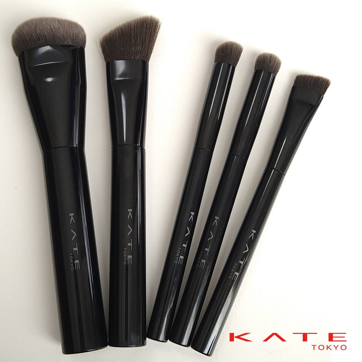 Kateのメイクブラシ マルチシェーディングブラシ他、5商品を使った口コミ Kate様からいただきました By もーち★混合肌30代後半