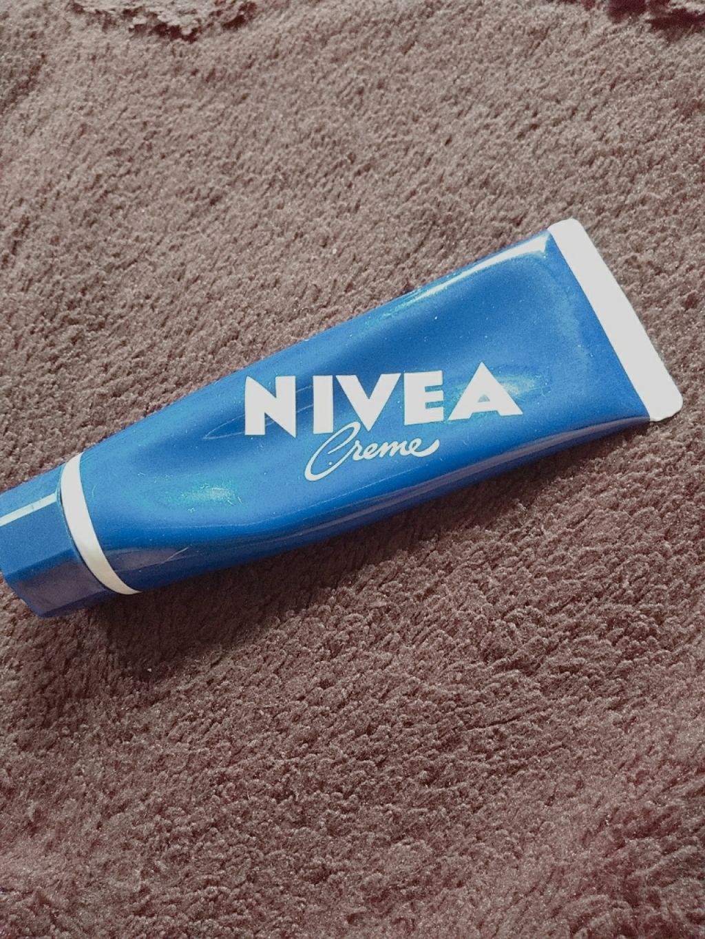 ニベアクリーム|ニベアの口コミ 今回紹介するのはnivea チューブ です By りり🦄乾燥肌10代前半 Lips