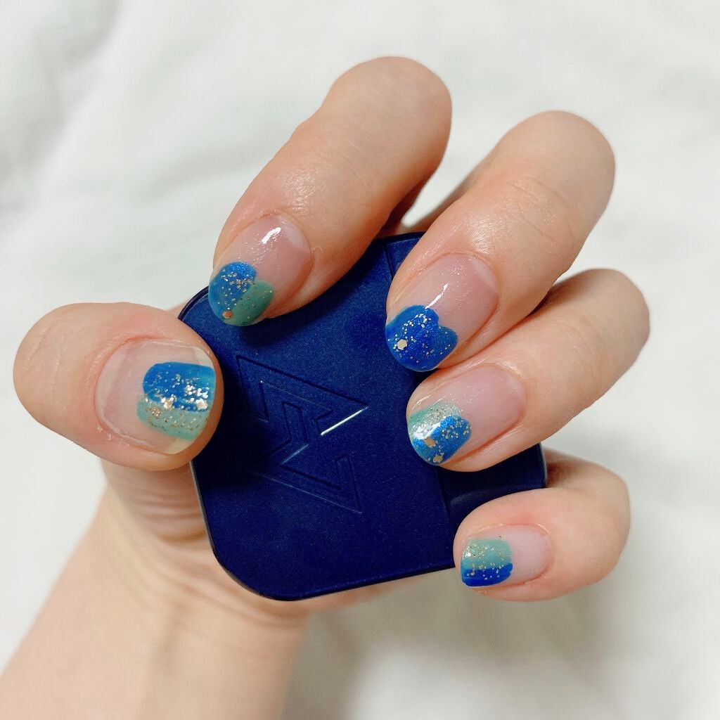 Planet Nail・pa Nail Collectiveのマニキュアを使った口コミ「毎週ネイル4週目 今週は青系3色使って夏らしい塗りかけ