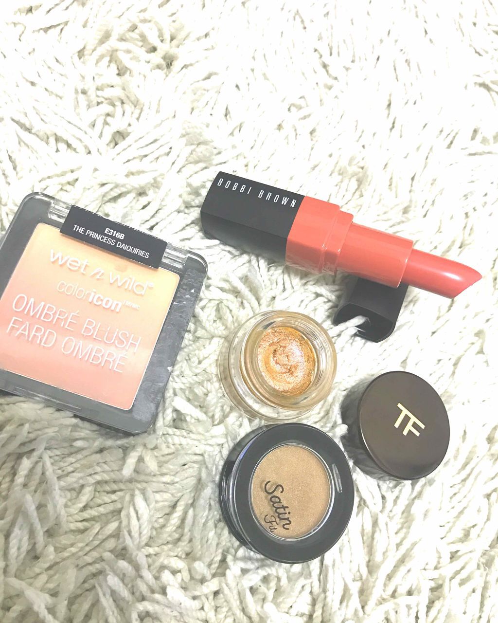 クラッシュド リップ カラー|bobbi Brownの口コミ 今日のメイク!🍑🍊 最近ピーチベージュ?ぽい色にハマり中、、 By