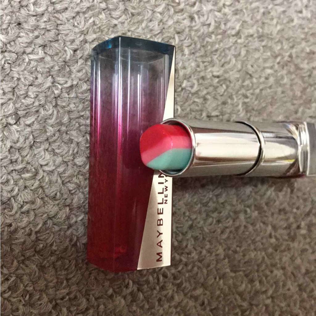 【限定口紅】リップ フラッシュ ビッテン ストロボ|maybelline New Yorkの口コミ Rd01のレッドキールです 店舗限定と