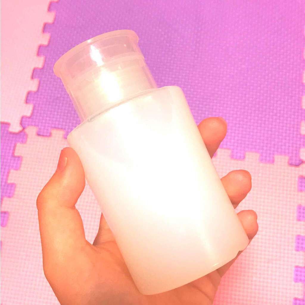 ワンプッシュディスペンサーボトル|daisoの口コミ 超優秀!100均で買えるおすすめスキンケアグッズ!ワンプッシュ ディスペンサーボトル