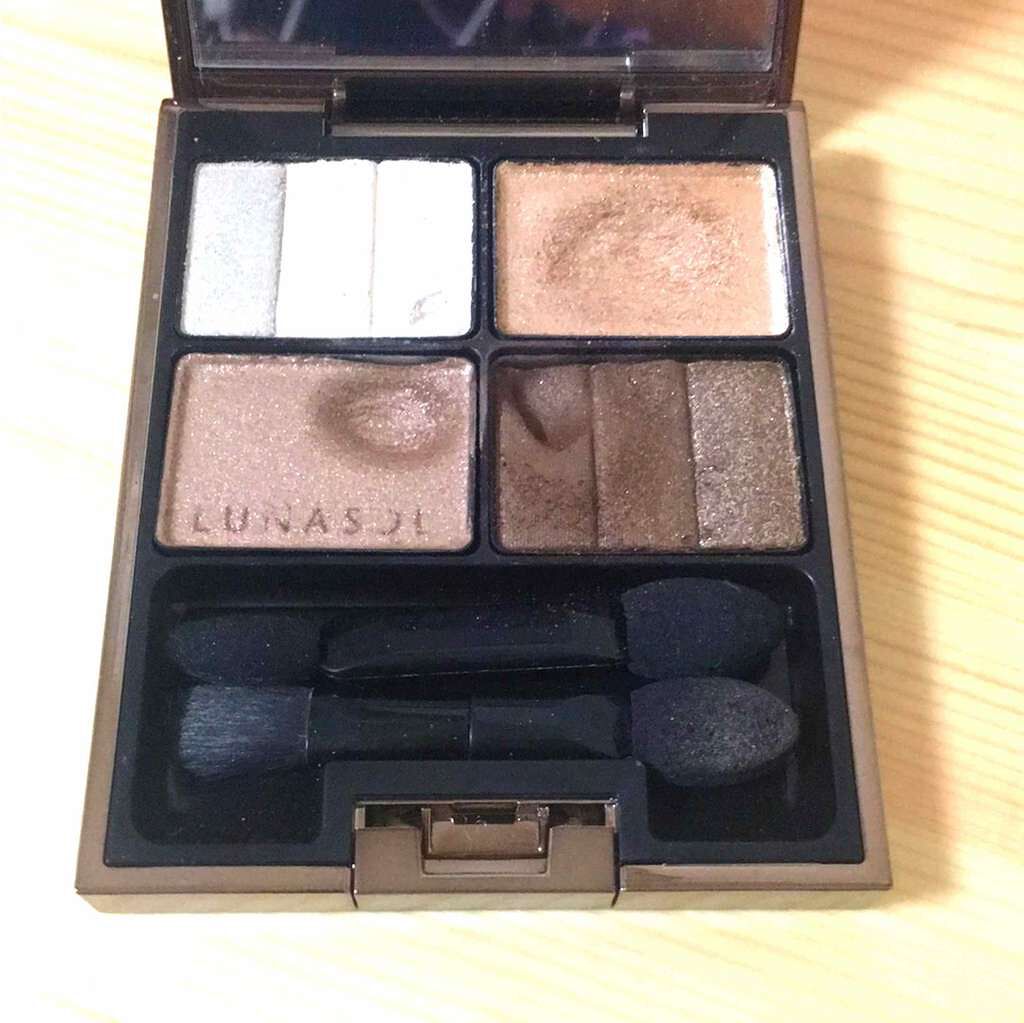 スリーディメンショナルアイズ|lunasolの使い方を徹底解説 ルナソル スリーディメンショナルアイズの01番です! By あけみ乾燥