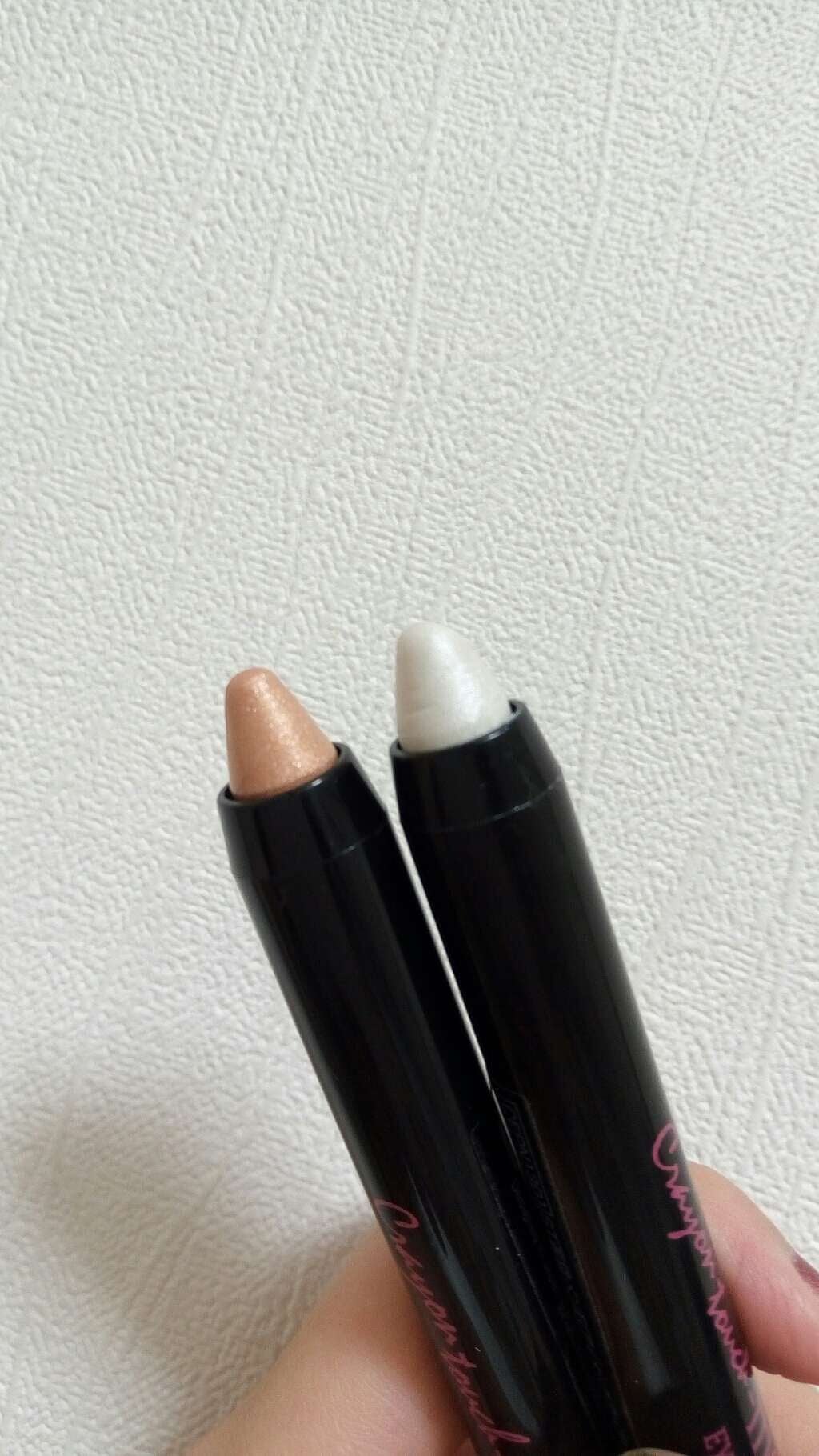 St涙袋ペンe(アイメークアップ)|キャンドゥの口コミ 超優秀!100均で買えるおすすめコスメ!キャンドゥ St涙袋ペンシャイニーベージュ